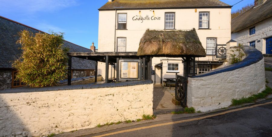 Cadgwith Cove Inn - Pub Rooms
